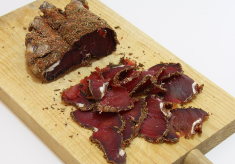 ¿Qué es y cómo se elabora la cecina? Tipos de cecina y propiedades
